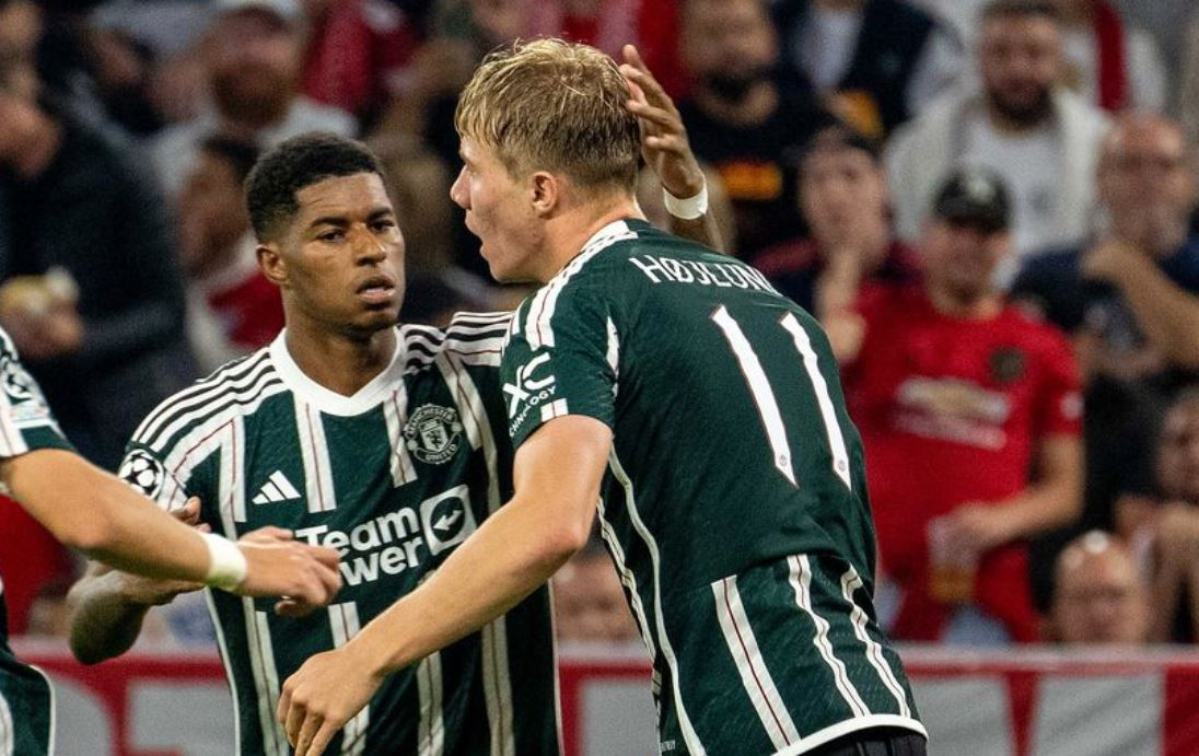 မန်ယူနည်းပြ အဖွဲ့ဝင်တွေ မသိအောင် ကွယ်ရာမှာ အတူ ဆွေးနွေး၊ ကြိတ်လေ့ကျင့်နေကြတဲ့ ရက်ဖို့ဒ်နဲ့ ဟွိုင